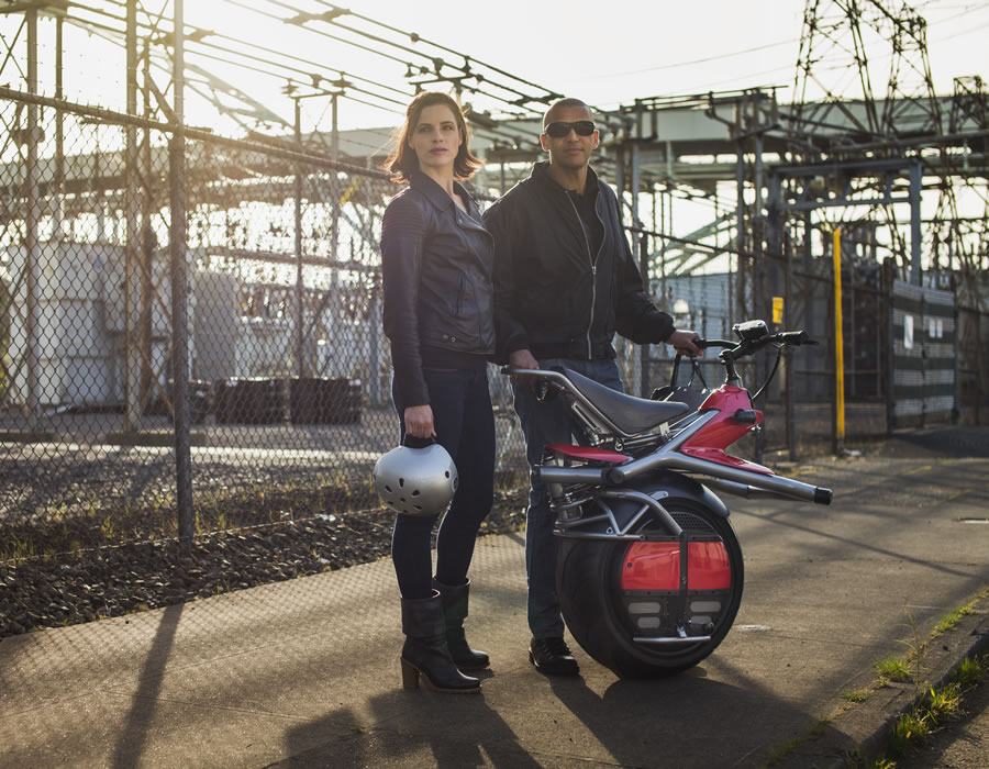 The incredible one-wheeled motorcycle